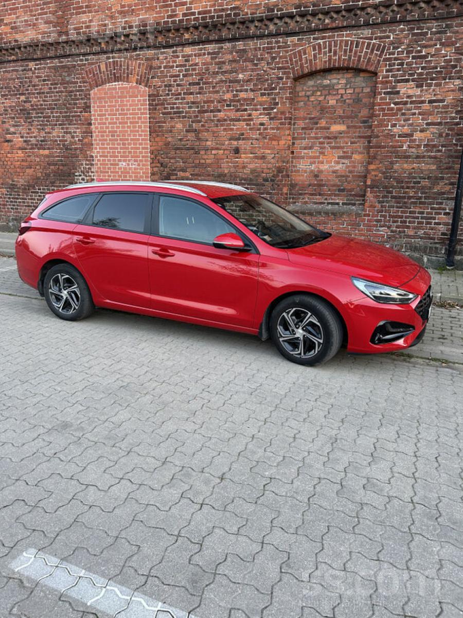 Красный Хендай i30 2022 в Лиепая, объемом двигателя 1.00 л и пробегом 100 тыс. км за 15500 €, фото 3 на AUTOMOTO.COM.LV