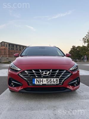 Красный Хендай i30 2022 в Лиепая, объемом двигателя 1.00 л и пробегом 100 тыс. км за 15500 €, фото 5 на AUTOMOTO.COM.LV