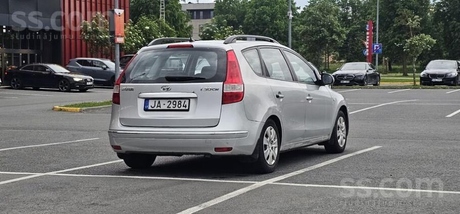 Hyundai i30 2008 Rīga, ar dzinēja tilpumu 1.60 L un nobraukumu 260 tūkst. km par 1280 €, foto 4 vietnē AUTOMOTO.COM.LV