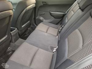 Hyundai i30 2009 in Klaipeda, with an engine capacity of 1.60 L and mileage of 298 thousand km for 1550 €, photo 7 on AUTOMOTO.COM.LV