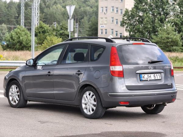 Hyundai i30 2009 in Vilnius, with an engine capacity of 1.60 L and mileage of 268 thousand km for 2500 €, photo 3 on AUTOMOTO.COM.LV