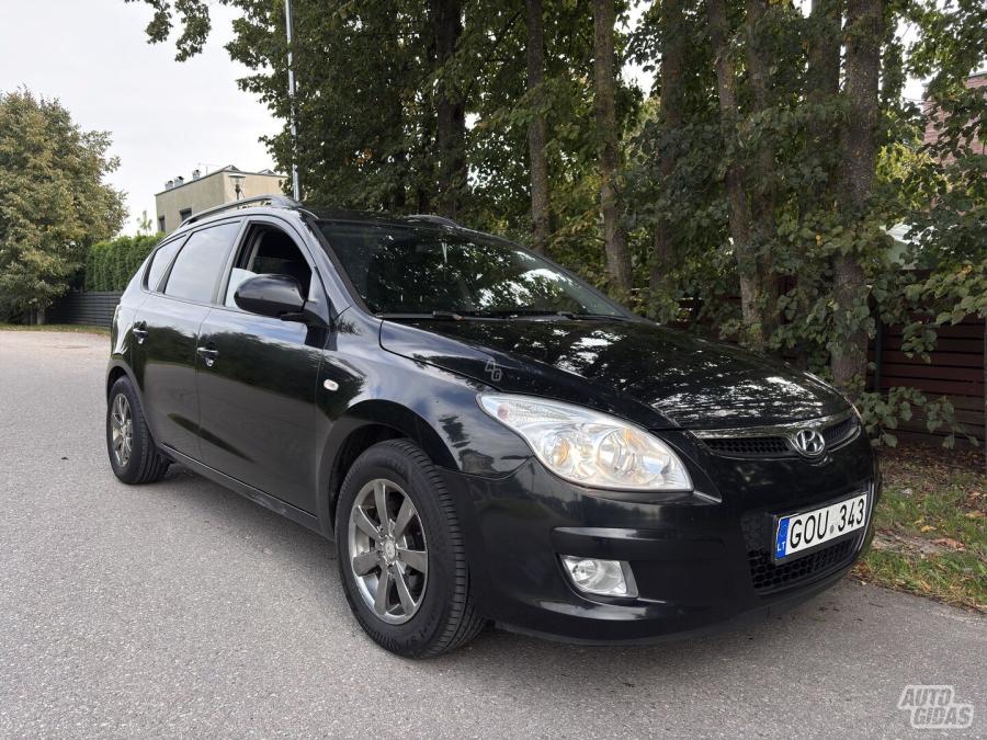 Hyundai i30 2009 in Kaunas, with an engine capacity of 1.60 L and mileage of 300 thousand km for 1099 €, photo 1 on AUTOMOTO.COM.LV