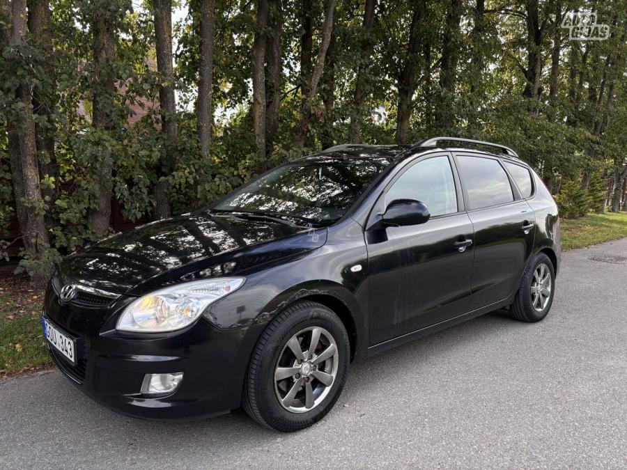 Hyundai i30 2009 in Kaunas, with an engine capacity of 1.60 L and mileage of 300 thousand km for 1099 €, photo 4 on AUTOMOTO.COM.LV