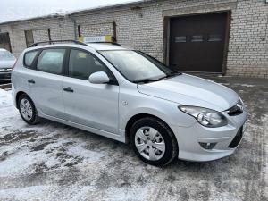 Hyundai i30 2010 in Limbazi, with an engine capacity of 1.60 L and mileage of 110 thousand km for 3550 €, photo 3 on AUTOMOTO.COM.LV