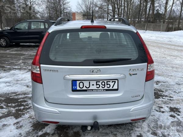 Hyundai i30 2010 Limbaži, ar dzinēja tilpumu 1.60 L un nobraukumu 110 tūkst. km par 3550 €, foto 5 vietnē AUTOMOTO.COM.LV