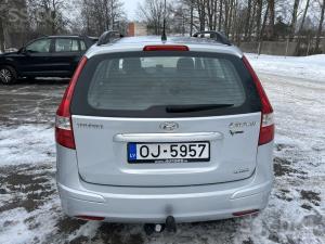 Hyundai i30 2010 in Limbazi, with an engine capacity of 1.60 L and mileage of 110 thousand km for 3550 €, photo 5 on AUTOMOTO.COM.LV