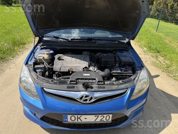 Hyundai i30 2010 in Aizkraukle, with an engine capacity of 1.60 L and mileage of 390 thousand km for 2150 €, photo 10 on AUTOMOTO.COM.LV