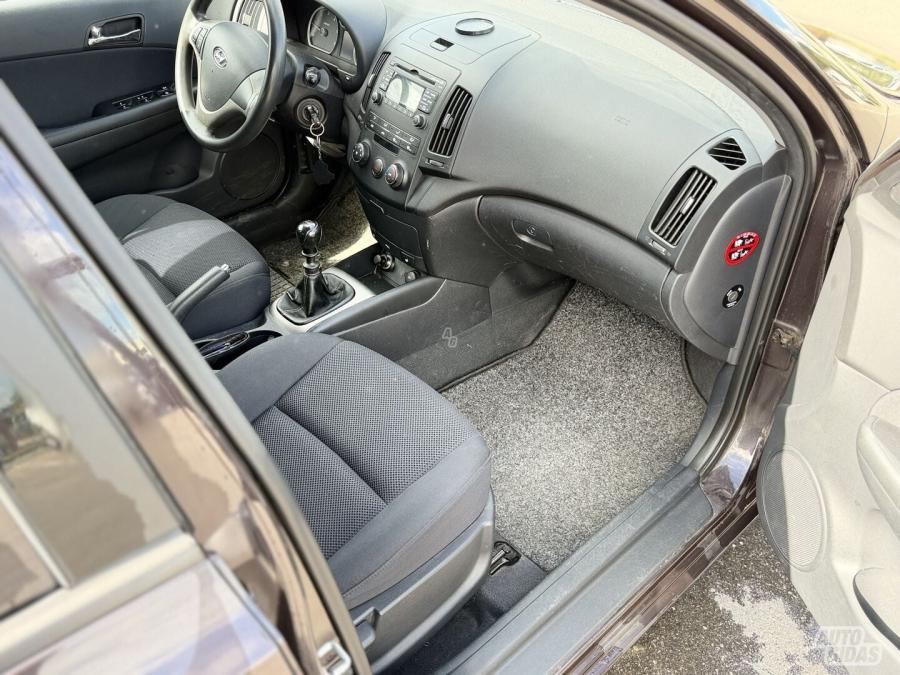 Хендай i30 2010 в Каунас, объемом двигателя 1.60 л и пробегом 260 тыс. км за 850 €, фото 15 на AUTOMOTO.COM.LV