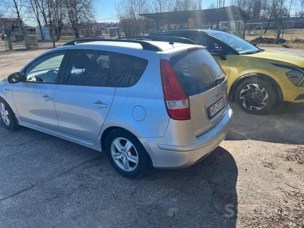 Hyundai i30 2011 Rīga, ar dzinēja tilpumu 1.60 L un nobraukumu 254 tūkst. km par 1990 €, foto 3 vietnē AUTOMOTO.COM.LV