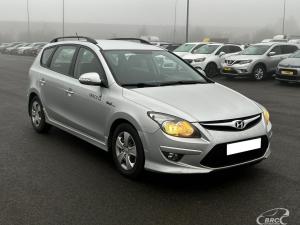 Hyundai i30 2012 Viļņa, ar dzinēja tilpumu 1.58 L un nobraukumu 376 tūkst. km par 2290 €, foto 3 vietnē AUTOMOTO.COM.LV