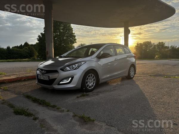 Hyundai i30 2012 in Riga, with an engine capacity of 1.60 L and mileage of 255 thousand km for 4900 €, photo 1 on AUTOMOTO.COM.LV