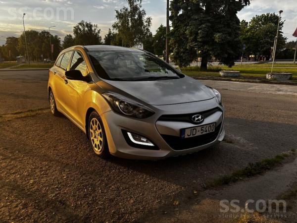 Hyundai i30 2012 in Riga, with an engine capacity of 1.60 L and mileage of 255 thousand km for 4900 €, photo 2 on AUTOMOTO.COM.LV