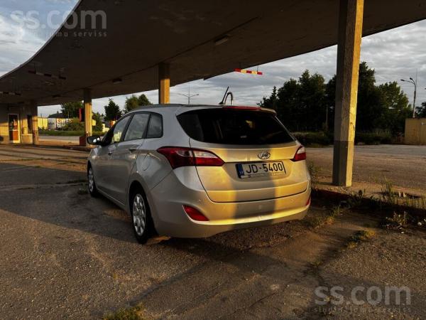 Hyundai i30 2012 in Riga, with an engine capacity of 1.60 L and mileage of 255 thousand km for 4900 €, photo 4 on AUTOMOTO.COM.LV