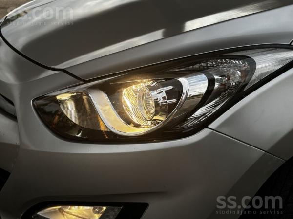 Hyundai i30 2012 in Riga, with an engine capacity of 1.60 L and mileage of 255 thousand km for 4900 €, photo 6 on AUTOMOTO.COM.LV