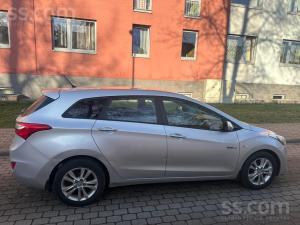 Хендай i30 2012 в Рига, объемом двигателя 1.40 л и пробегом 306 тыс. км за 3200 €, фото 4 на AUTOMOTO.COM.LV