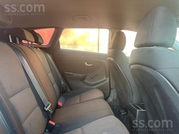 Hyundai i30 2012 in Riga, with an engine capacity of 1.40 L and mileage of 306 thousand km for 3200 €, photo 7 on AUTOMOTO.COM.LV