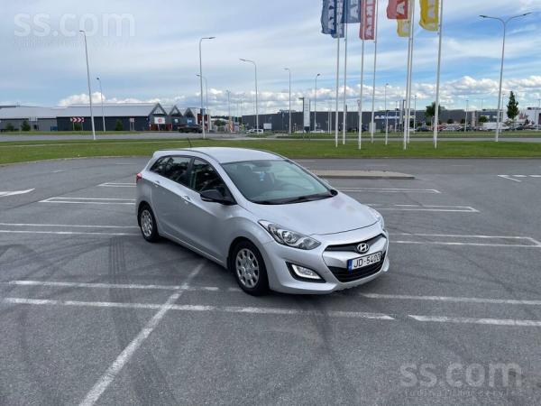 Hyundai i30 2012 Rīga, ar dzinēja tilpumu 1.60 L un nobraukumu 257 tūkst. km par 4100 €, foto 1 vietnē AUTOMOTO.COM.LV