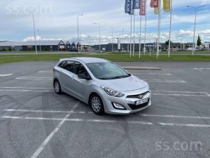 Hyundai i30 2012 Rīga, ar dzinēja tilpumu 1.60 L un nobraukumu 257 tūkst. km par 4100 €, foto  vietnē AUTOMOTO.COM.LV