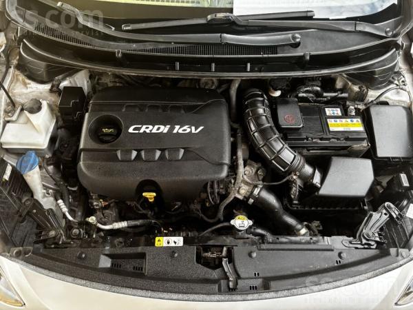 Hyundai i30 2012 Rīga, ar dzinēja tilpumu 1.60 L un nobraukumu 257 tūkst. km par 4100 €, foto 6 vietnē AUTOMOTO.COM.LV