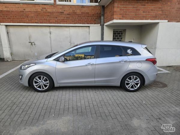 Hyundai i30 2013 Viļņa, ar dzinēja tilpumu 1.60 L un nobraukumu 286 tūkst. km par 2700 €, foto 2 vietnē AUTOMOTO.COM.LV