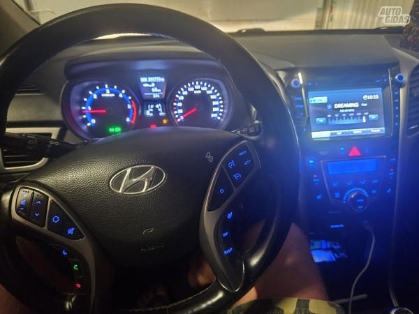 Hyundai i30 2013 Viļņa, ar dzinēja tilpumu 1.60 L un nobraukumu 286 tūkst. km par 2700 €, foto 4 vietnē AUTOMOTO.COM.LV