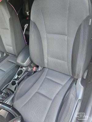 Hyundai i30 2013 in Vilnius, with an engine capacity of 1.60 L and mileage of 286 thousand km for 2800 €, photo 6 on AUTOMOTO.COM.LV