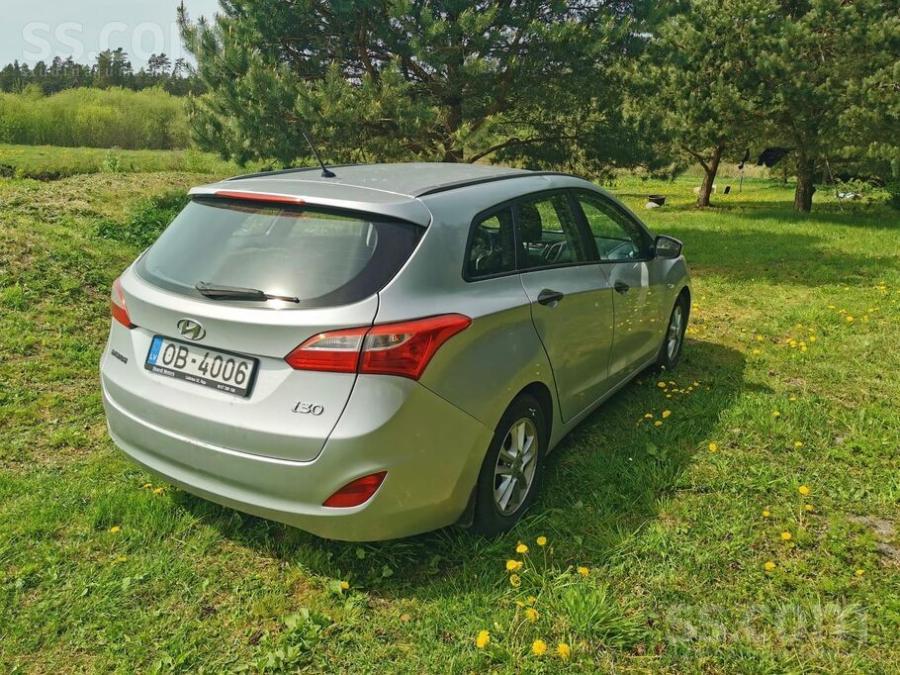 Хендай i30 2015 в Рига, объемом двигателя 1.40 л и пробегом 326 тыс. км за 3350 €, фото 3 на AUTOMOTO.COM.LV