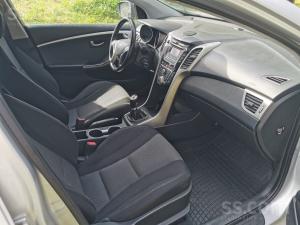 Хендай i30 2015 в Рига, объемом двигателя 1.40 л и пробегом 326 тыс. км за 3350 €, фото 4 на AUTOMOTO.COM.LV