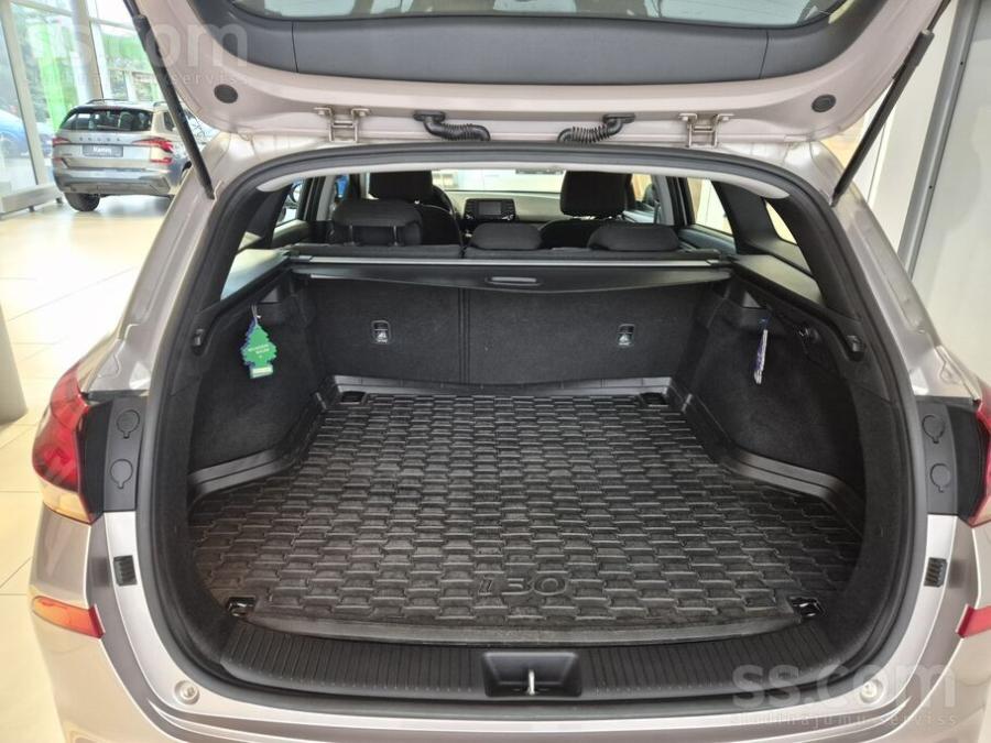 Hyundai i30 2018 Liepāja, ar dzinēja tilpumu 1.40 L un nobraukumu 65 tūkst. km par 8990 €, foto 11 vietnē AUTOMOTO.COM.LV