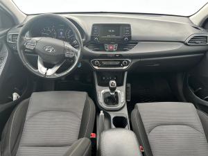 Хендай i30 2018 в Таллин, объемом двигателя 1.60 л и пробегом 220 тыс. км за 6400 €, фото 11 на AUTOMOTO.COM.LV