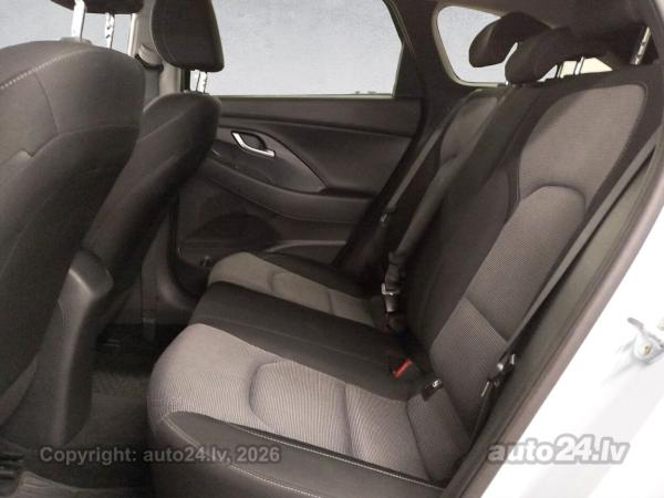 Hyundai i30 2019 in Tallinn, with an engine capacity of 1.40 L and mileage of 108 thousand km for 10990 €, photo 7 on AUTOMOTO.COM.LV