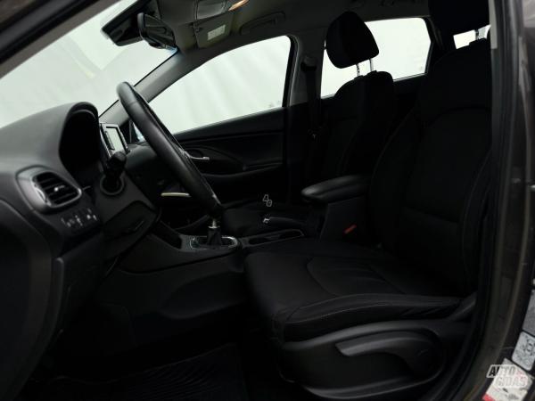 Hyundai i30 2019 in Avizieniai, with an engine capacity of 1.60 L and mileage of 144 thousand km for 7800 €, photo 10 on AUTOMOTO.COM.LV