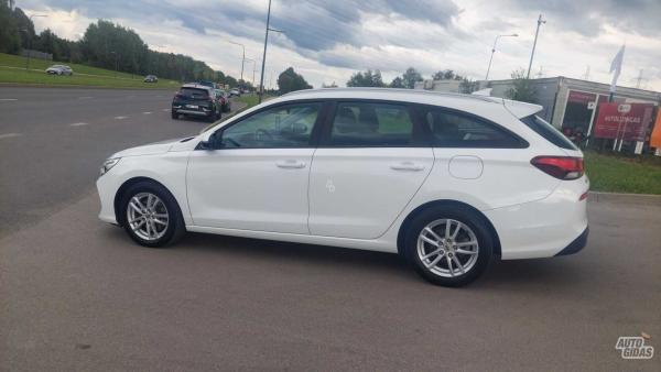 Hyundai i30 2019 KauÅa vietnÄ Hyundai i30 2019 KauÅa, ar dzinÄja tilpumu 1.60 L un nobraukumu 208 tÅ«kst. km par 6600 ā¬, foto 10 vietnÄ AUTOMOTO.COM.LV
