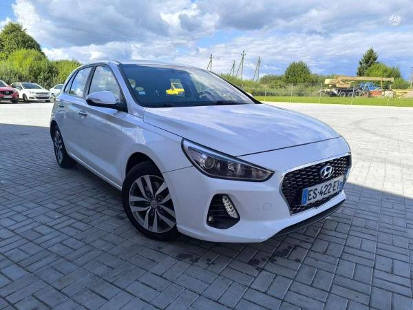 Белый Хендай i30 2017 в Таураге, объемом двигателя 1.58 л и пробегом 220 тыс. км за 6300 €, фото 1 на AUTOMOTO.COM.LV