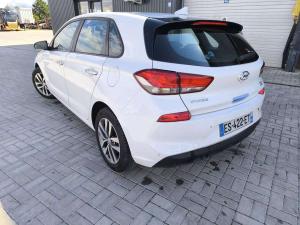 Balts Hyundai i30 2017 Tauragė, ar dzinēja tilpumu 1.58 L un nobraukumu 220 tūkst. km par 6300 €, foto 5 vietnē AUTOMOTO.COM.LV