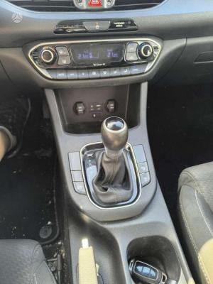 Balts Hyundai i30 2017 Tauragė, ar dzinēja tilpumu 1.58 L un nobraukumu 220 tūkst. km par 6300 €, foto 7 vietnē AUTOMOTO.COM.LV