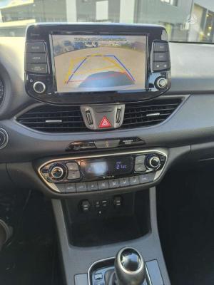 Balts Hyundai i30 2017 Tauragė, ar dzinēja tilpumu 1.58 L un nobraukumu 220 tūkst. km par 6300 €, foto 8 vietnē AUTOMOTO.COM.LV