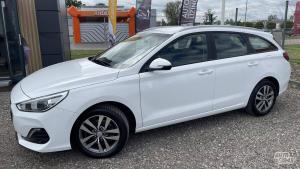 White Hyundai i30 2019 in Marijampole, with an engine capacity of 1.60 L and mileage of 119 thousand km for 8650 €, photo 7 on AUTOMOTO.COM.LV