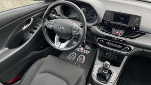 White Hyundai i30 2019 in Marijampole, with an engine capacity of 1.60 L and mileage of 119 thousand km for 8650 €, photo 13 on AUTOMOTO.COM.LV