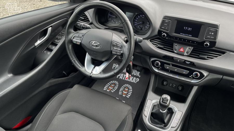 White Hyundai i30 2019 in Marijampole, with an engine capacity of 1.60 L and mileage of 119 thousand km for 8650 €, photo 13 on AUTOMOTO.COM.LV