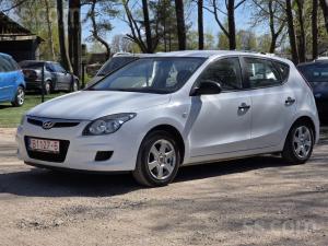 Balts Hyundai i30 2009 Liepāja, ar dzinēja tilpumu 1.40 L un nobraukumu 178 tūkst. km par 2990 €, foto 2 vietnē AUTOMOTO.COM.LV