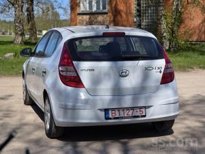 Balts Hyundai i30 2009 Liepāja, ar dzinēja tilpumu 1.40 L un nobraukumu 178 tūkst. km par 2990 €, foto 3 vietnē AUTOMOTO.COM.LV