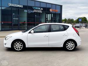 Balts Hyundai i30 2009 Šauļi, ar dzinēja tilpumu 1.60 L un nobraukumu 172 tūkst. km par 1950 €, foto 10 vietnē AUTOMOTO.COM.LV