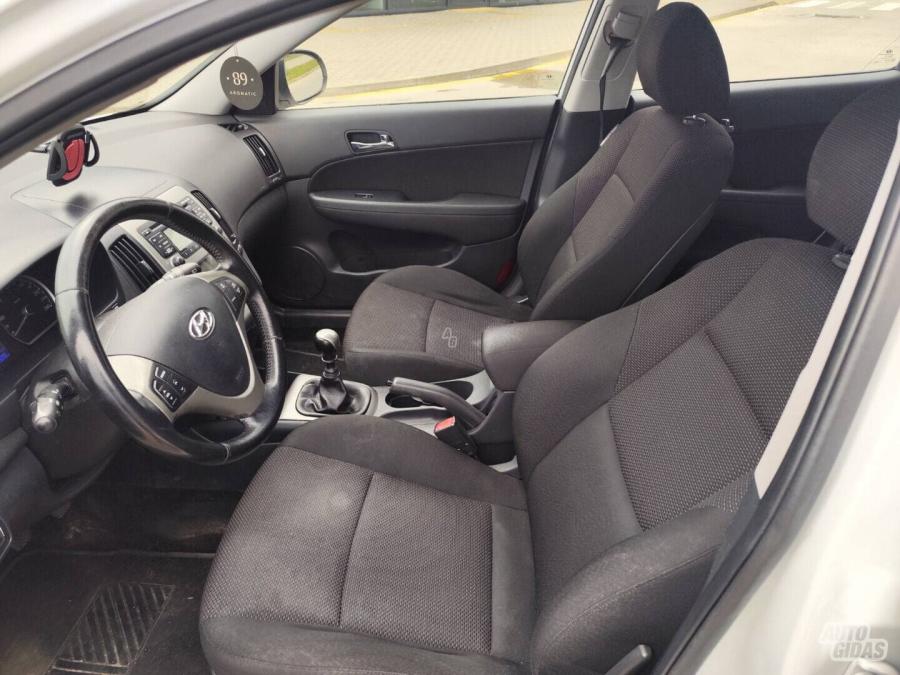 Balts Hyundai i30 2009 Šauļi, ar dzinēja tilpumu 1.60 L un nobraukumu 172 tūkst. km par 1950 €, foto 13 vietnē AUTOMOTO.COM.LV