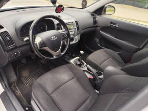 Balts Hyundai i30 2009 Šauļi, ar dzinēja tilpumu 1.60 L un nobraukumu 172 tūkst. km par 1950 €, foto 14 vietnē AUTOMOTO.COM.LV