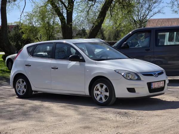 Белый Хендай i30 2009 в Гробиня, объемом двигателя 1.40 л и пробегом 178 тыс. км за 2990 €, фото 6 на AUTOMOTO.COM.LV