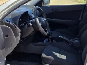 Белый Хендай i30 2009 в Гробиня, объемом двигателя 1.40 л и пробегом 178 тыс. км за 2990 €, фото 16 на AUTOMOTO.COM.LV