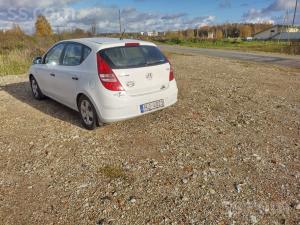 Balts Hyundai i30 2009 Rīga, ar dzinēja tilpumu 1.40 L un nobraukumu 170 tūkst. km par 3300 €, foto 3 vietnē AUTOMOTO.COM.LV