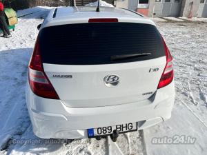Balts Hyundai i30 2010 Tallina, ar dzinēja tilpumu 1.60 L un nobraukumu 141 tūkst. km par 3650 €, foto 8 vietnē AUTOMOTO.COM.LV