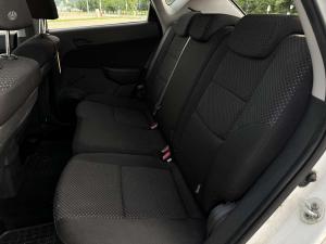 White Hyundai i30 2010 in Vilnius, with an engine capacity of 1.40 L and mileage of 186 thousand km for 2650 €, photo 10 on AUTOMOTO.COM.LV